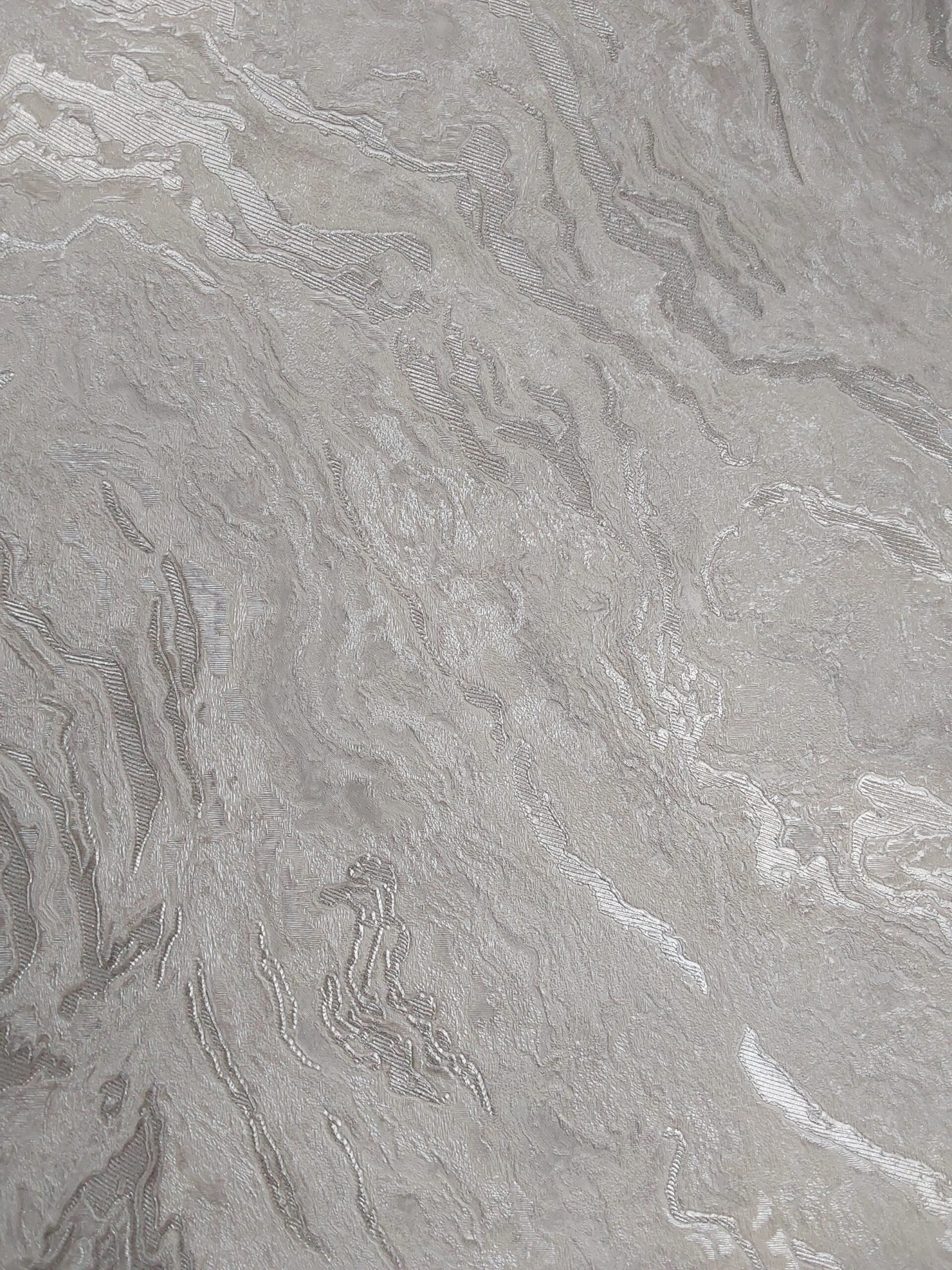 Wide Embossed Vinyl Silver/White Wallpaper – WOD