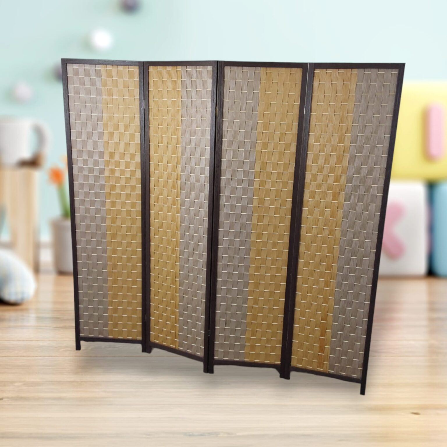 Brown and White Screen – WOD